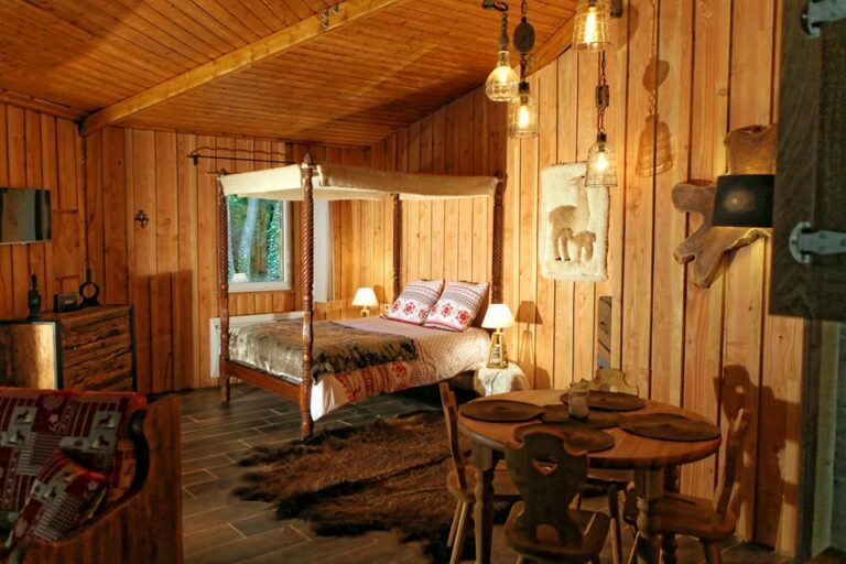 Gîtes, chalets & cabanes dans la forêt, près de paris - Les Escampettes